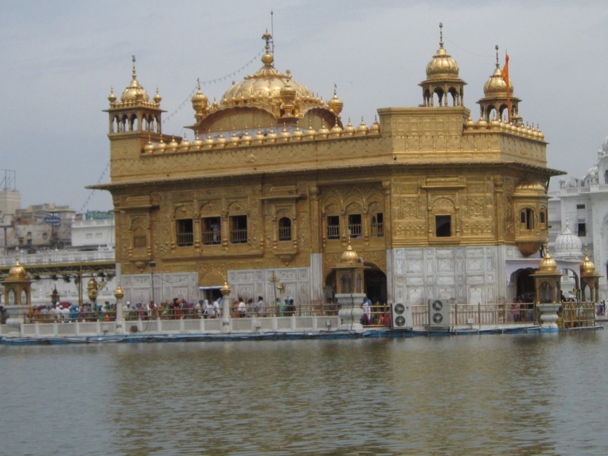 The Golden Temple – Serenity Serenades Spirituality by Voyager
