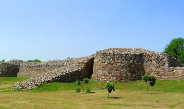 Historical Places in Delhi - Top Tourist Places in Delhi | IMVoyager