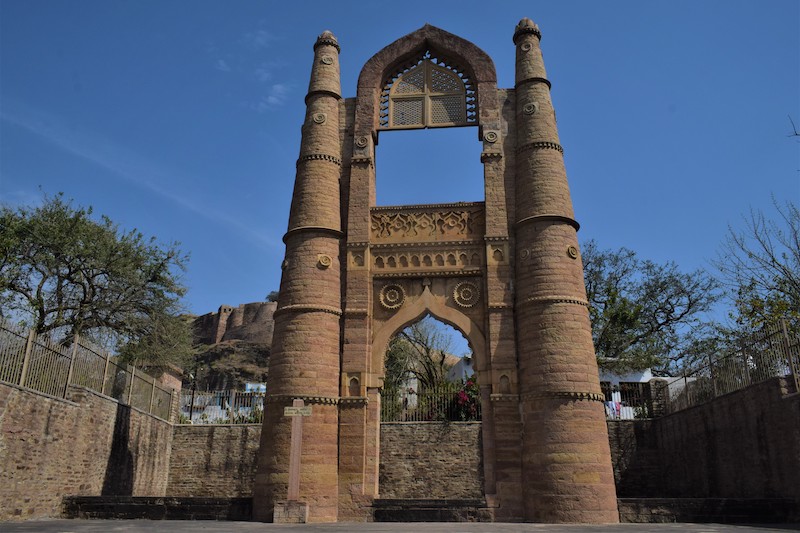 Intriguing Badal Mahal Chanderi, Madhya Pradesh