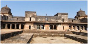 350 Year Old Moti Mahal Mandla - Madhya Pradesh's Hidden Gem